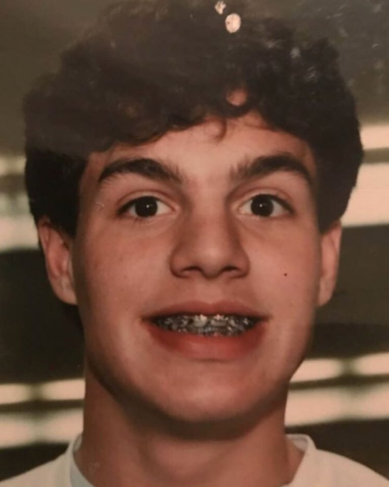 8 Rare Photos Of Mark Ruffalo When He Was Young