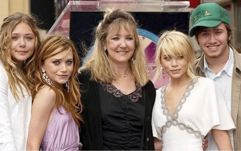 Jarnette Olsen: Supportive Mother of The Olsen Twins - Follow News