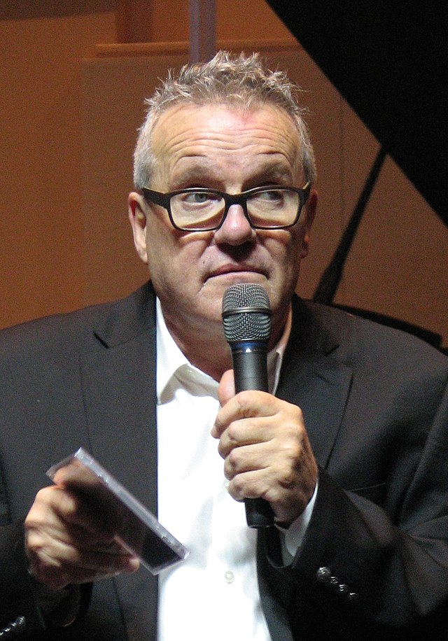 Is Mark Lowry Gay? Understanding the Singer's Personal Life